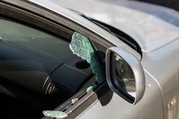 What To Do If You Have A Broken Car Window - Confused.com
